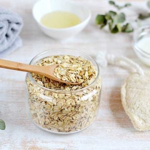 10 Best Homemade Oatmeal Face Packs For Glowing Skin - Kama Ayurveda